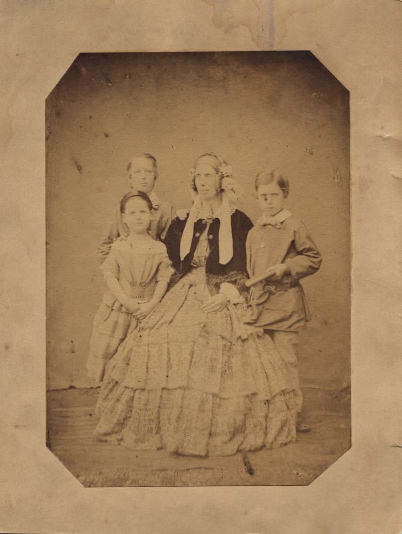 Mary Munday (née Hill) with 3 of her 10 children - ArchivesWiki