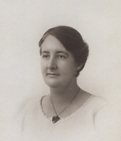 Helen Hall 1924 - ArchivesWiki
